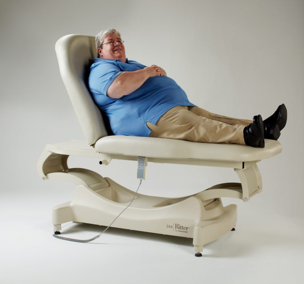 Ritter 244 Barrier-free bariatric power treatment table - Overstockme.com